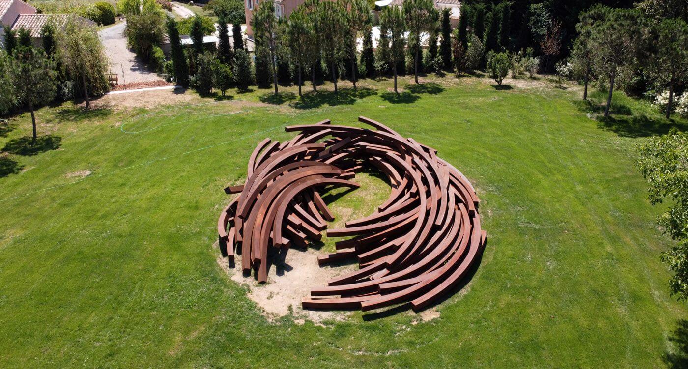 Day 12/365 of Steel - Bernar Venet - SteelExplained.com