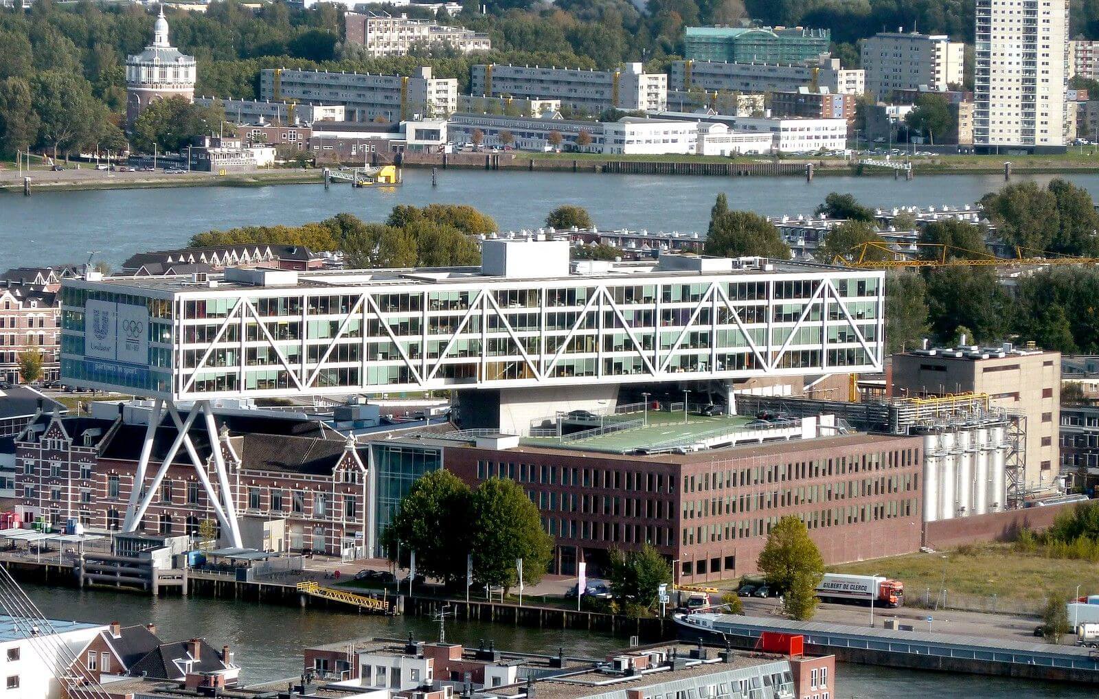 Day 22/365 of Steel - De Brug - SteelExplained.com