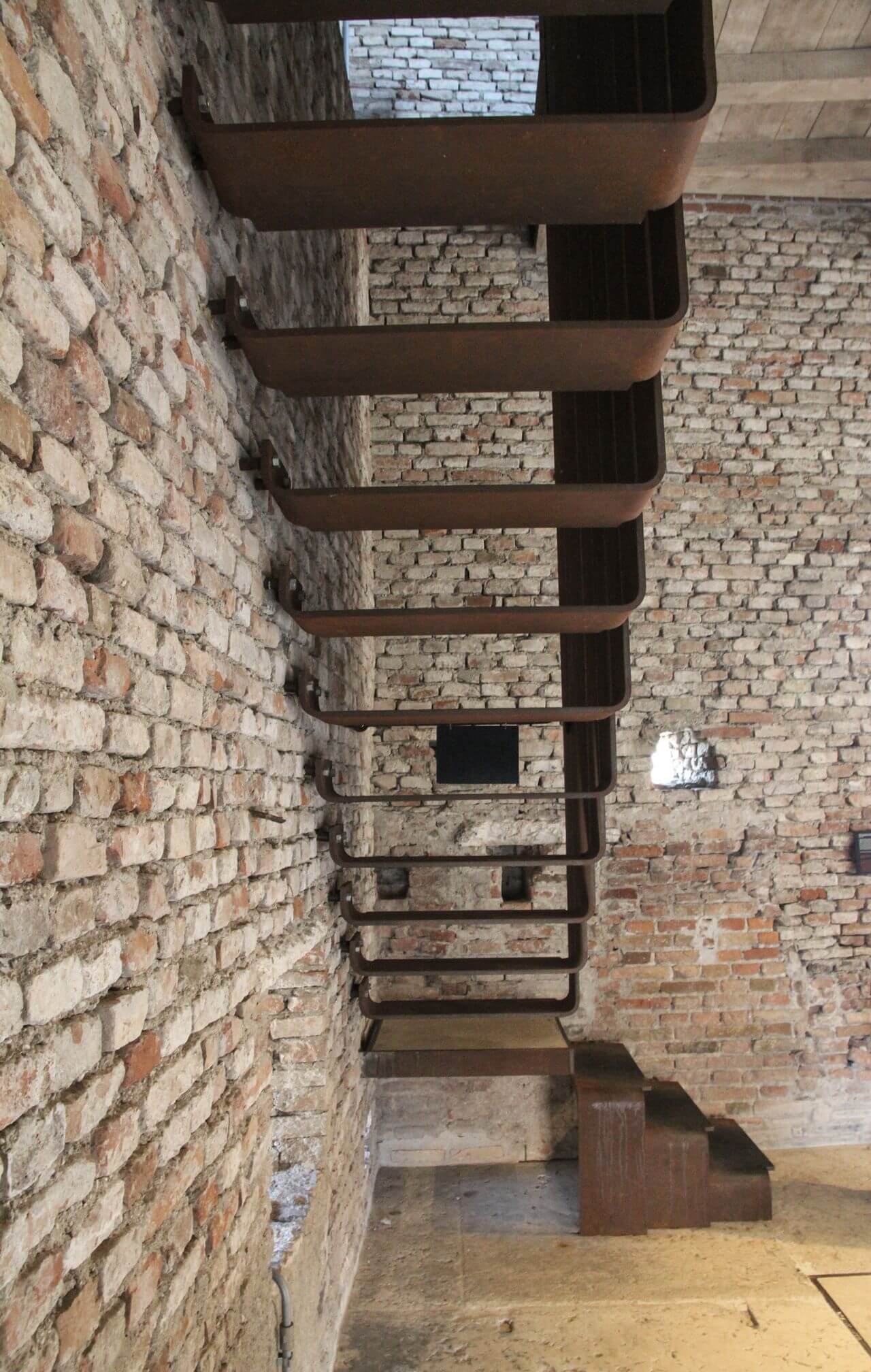 Day 55/365 of Steel - Carlo Scarpa - SteelExplained.com